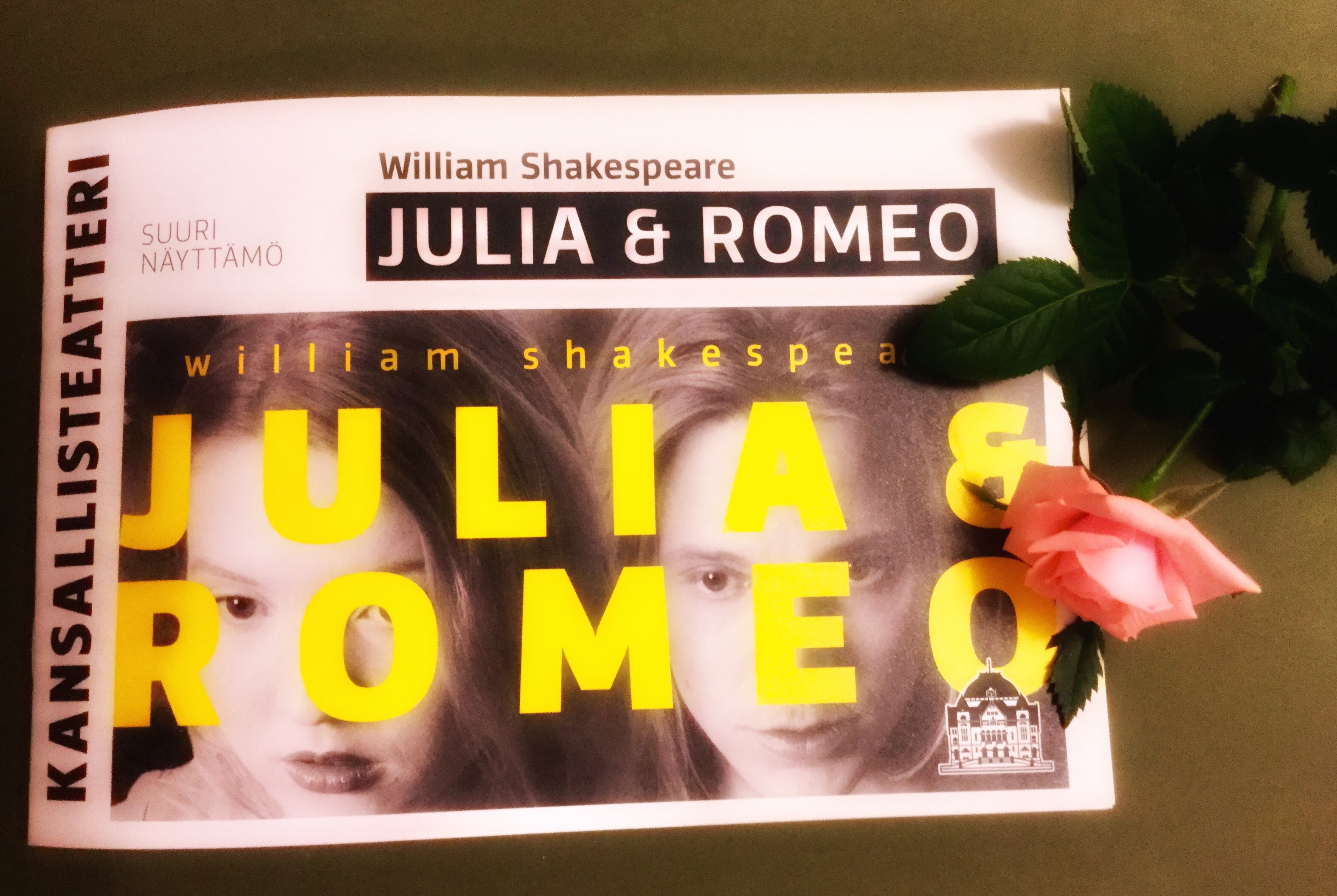 Kansallisteatteri: Julia & Romeo | Tuijata. Kulttuuripohdintoja